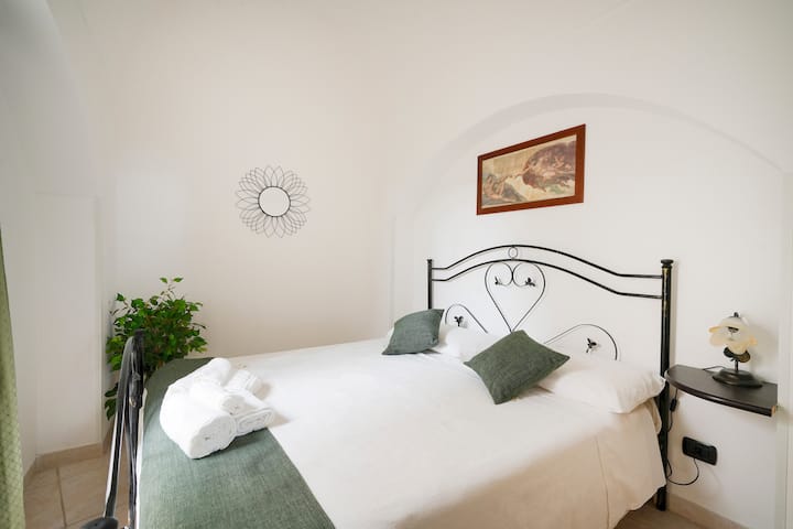 Tonia - Cozy Central Apartment - Monopoli