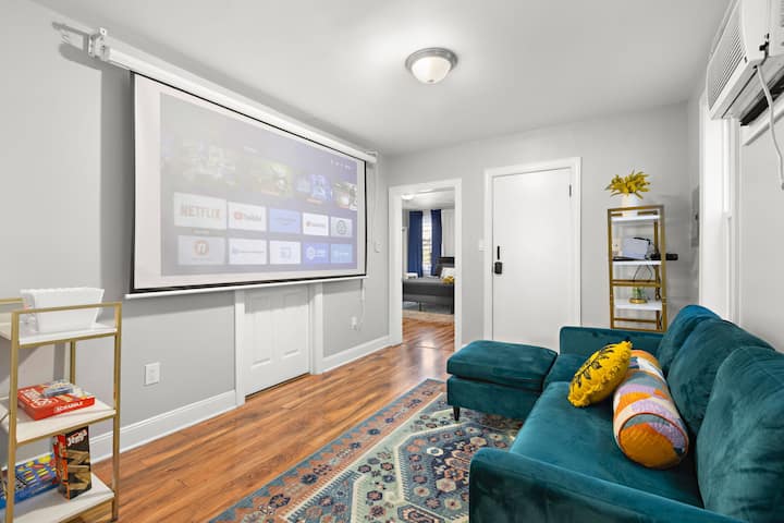 Large Movie Screen, Kingbed,2bdrm,near Nyc - エリザベス, NJ