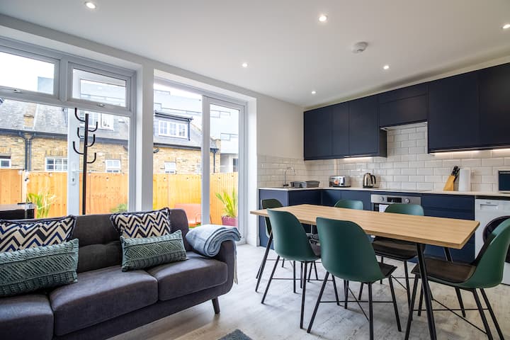 New 3br E1 Ldn Apartment With Private Roof Terrace - London