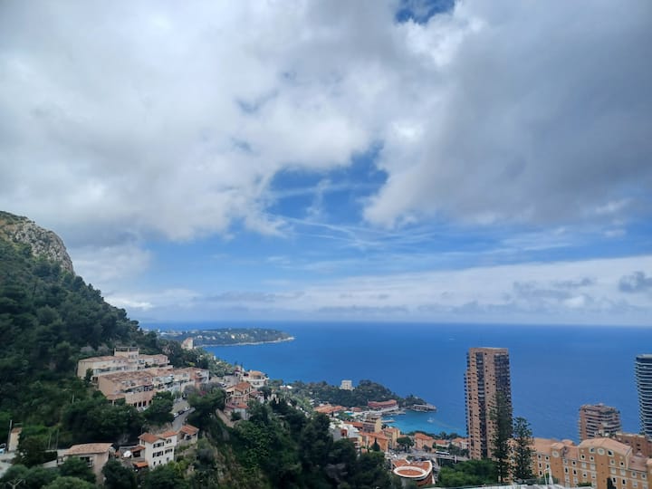 Pop Art Apartment Panoramic View From All Rooms - Menton