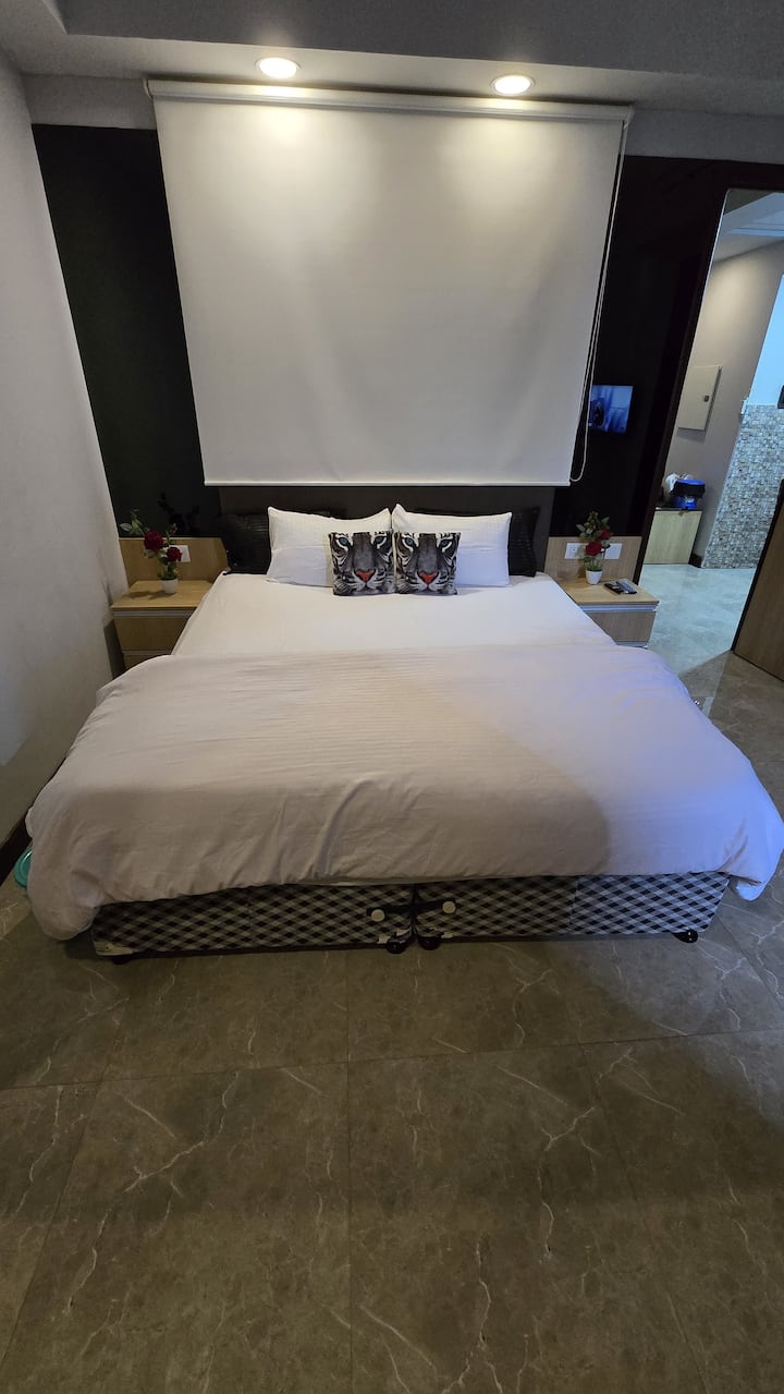 Gurgaon Love Studio - Manesar