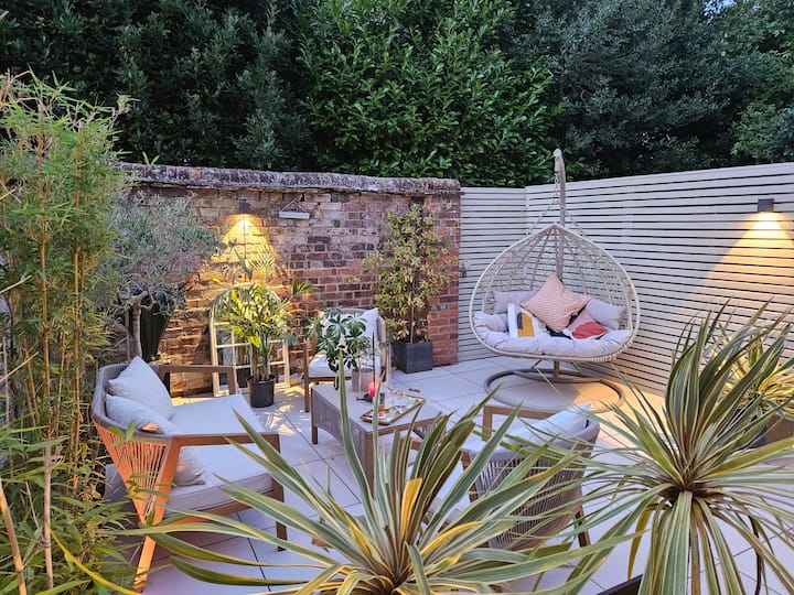 Chic Marlow Escape – Courtyard, River & Fun! - Marlow, Vereinigtes Königreich