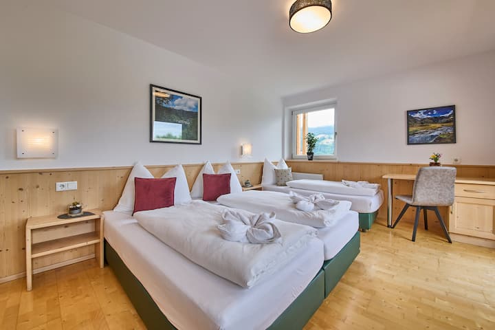 Platzhirsch - Triple Room Kat. B - Self Check-in - Zell am See