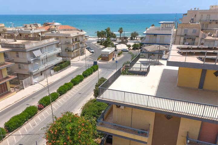Nettuno, Appartamento A 100 M Dalla Spiaggia - Marina di Ragusa