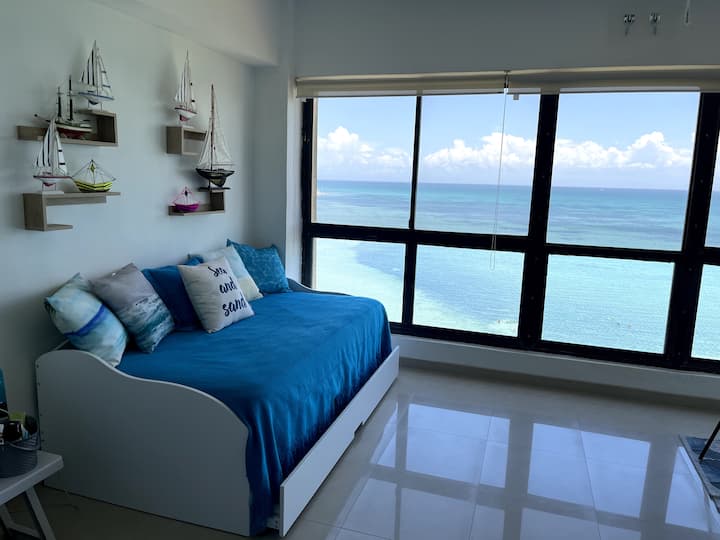 Un Lugar De Relax, Con Mar, Playa, Bello Paisaje. - Venezuela