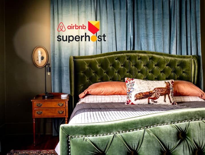 Walkable Historic, 2 King, Designer Porch + Patio! - Memphis, TN