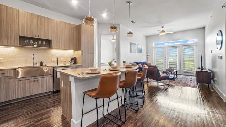 Luxury New Property|2br,2ba|pool & Golf Simulator - Circle C Ranch - Austin