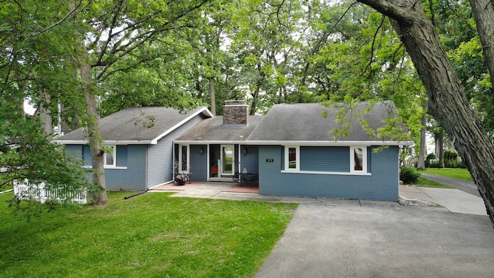 Grand Oaks Lake House - Green Lake, WI
