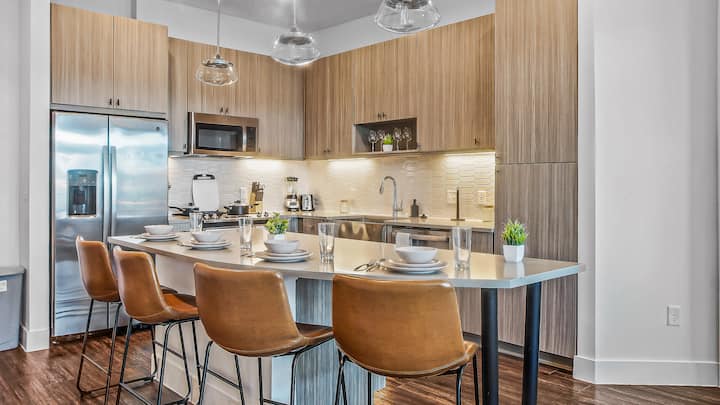 Stylish New Apartment|2 Beds,2 Baths|pool,golf Sim - Austin, TX