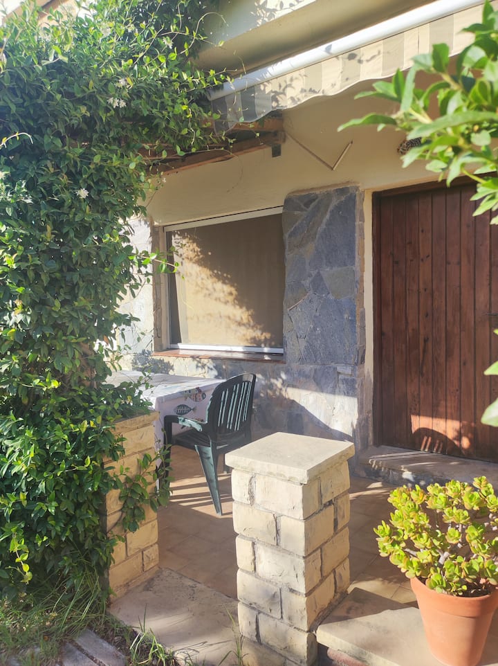 Apartamento Frente Al Mar. Playa De Creixell. - Creixell