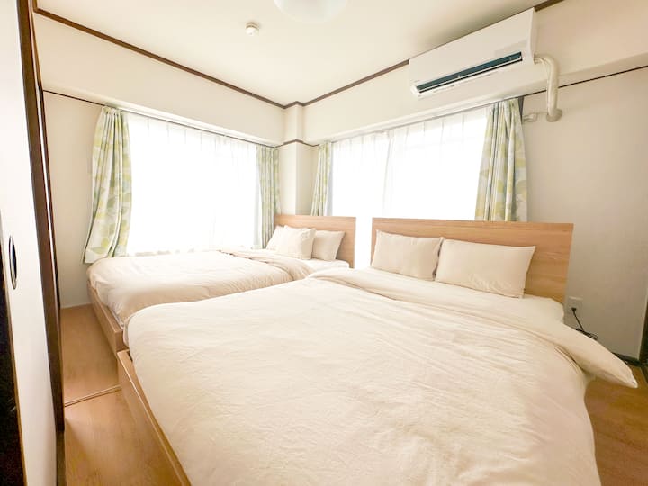 [成田空港・羽田空港まで直通]スカイツリーまで徒歩2分！浅草・新宿・渋谷まで全て30分圏内。駅近宿！ - Asakusa