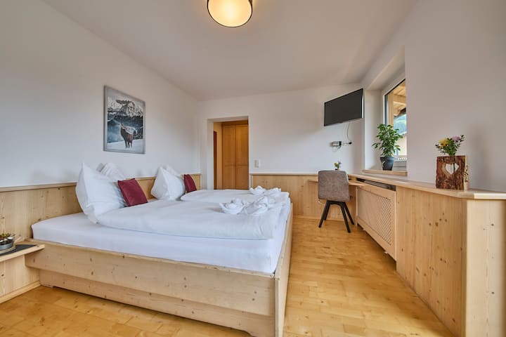 Platzhirsch - Triple Room Kat. D - Self Check-in - Zell am See