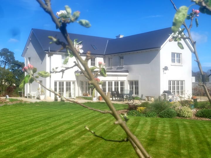 Short Stay In Large Family Home - Wicklow