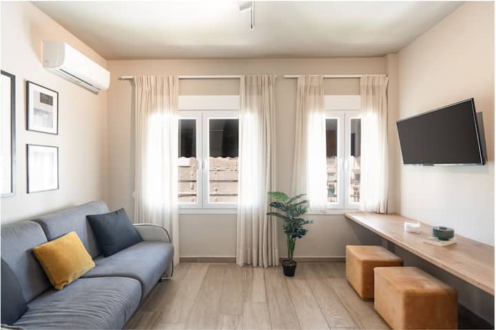 Modern Apartment In Relaxing Exarchia With Gym - Athènes