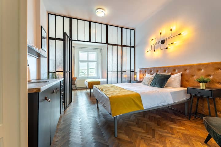 Central Apartment For 8 People - Praga