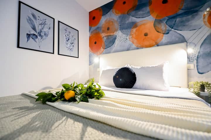 Studio With Balcony: Central Location, Cozy Stay - Bukarest