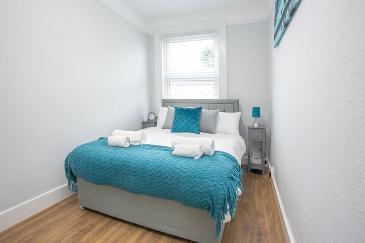 *New* Large Stylish 2bedroom Flat In Wood Green - Enfield