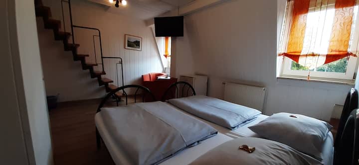 Gaststätte & Pension Möncherei
Zimmer 4 - Leipzig