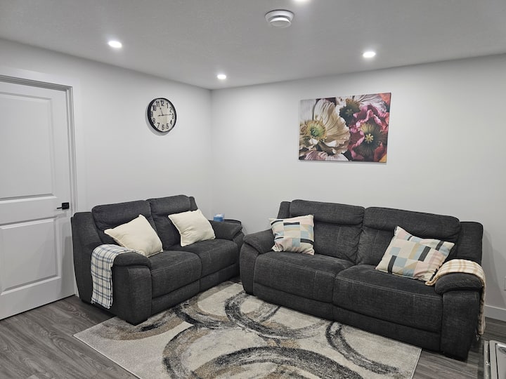 Lovely Brand New 2bedroom Suite In Calgary - Calgary