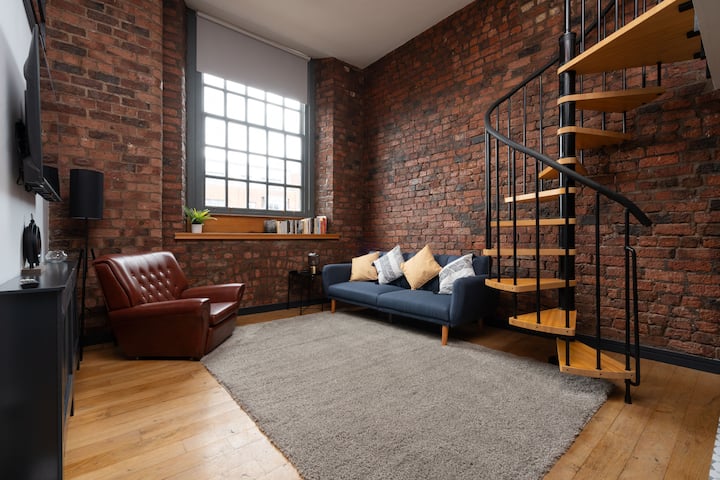 Liverpool Warehouse Flat | Sleeps 5 & Free Parking - Liverpool
