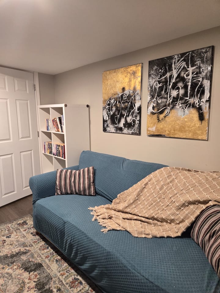 Cozy Private Apartment - Peterborough, ON, Canadà