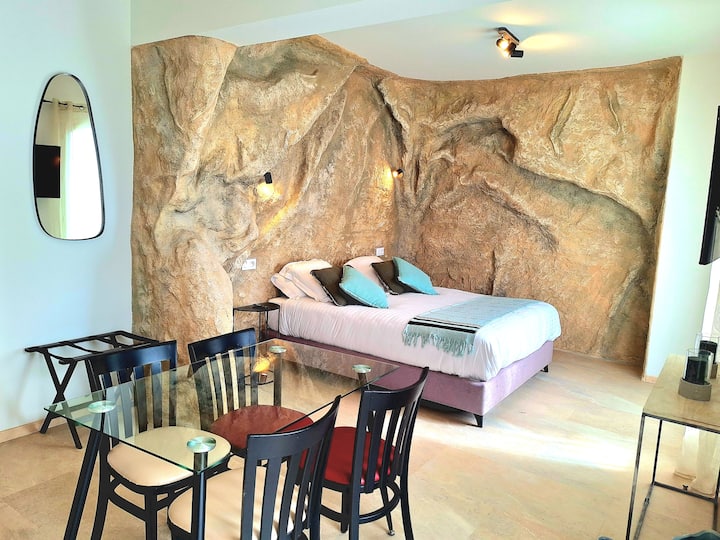 Appart-hôtel Ecrin De Pierre Famille - Manosque