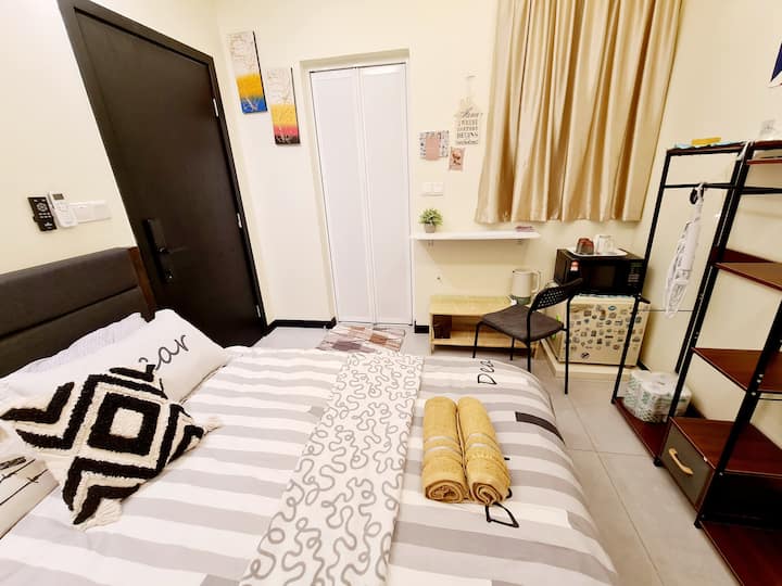Tiny Queen Bed Studio Near Klcc - Kuala Lumpur