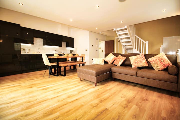 Sleeps 4 - High End Renovation - Close To Town - Berwick-upon-Tweed