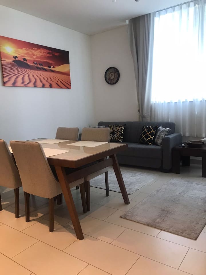 Petfree 1br W/ Balcony | Pool  Gym | Near Downtown - Dubai