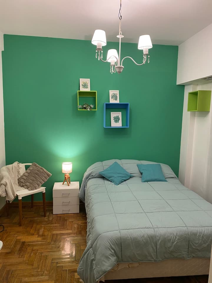 Alójate En Recoleta: Cómodo Departamento 2 Amb. - Buenos Aires