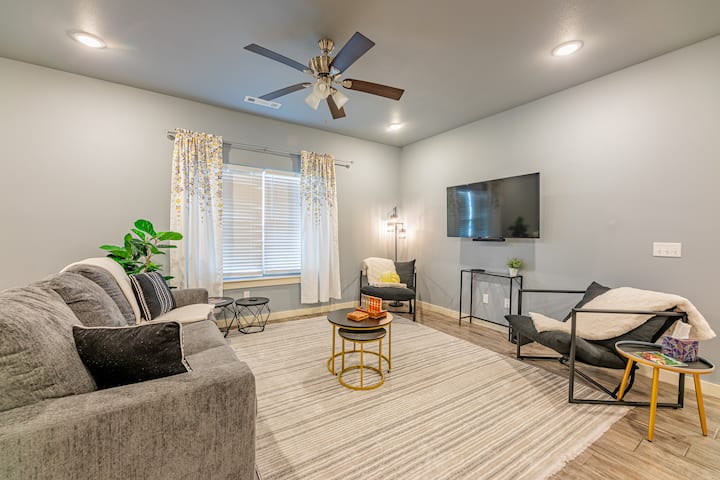 The Bentonville Brick Maisonette - ベントンビル, AR