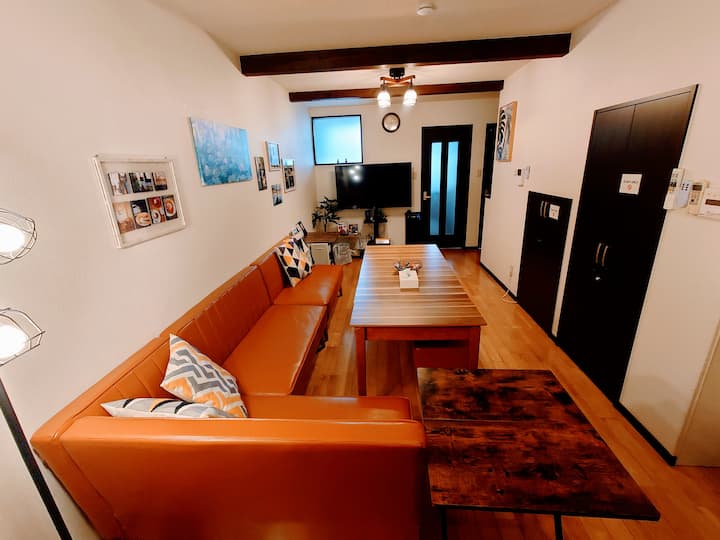 高松市中心部の瓦町駅から徒歩５分/繁華街徒歩５分/栗林公園１．３Km/１棟貸切/寝室２室 - Takamatsu