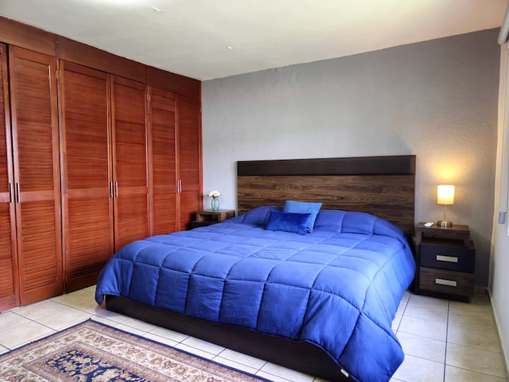 Depto Zona Americana/chapultepec Con A/c Y Patio - Guadalajara