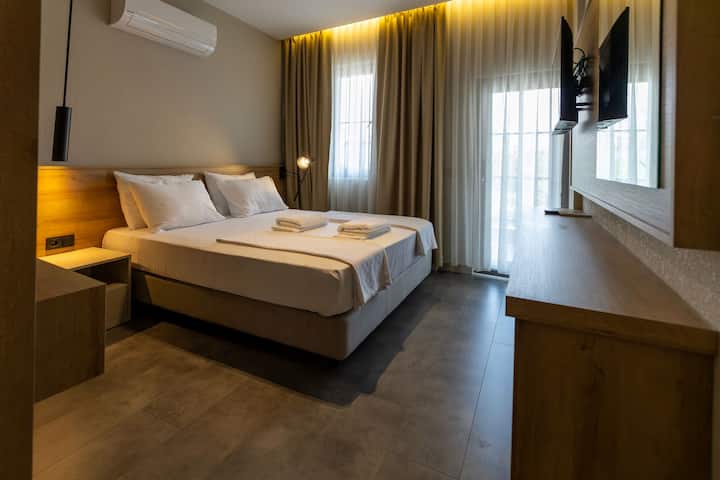 Hotel 7 - Standart Fransız Balkonlu  Oda - Antalya