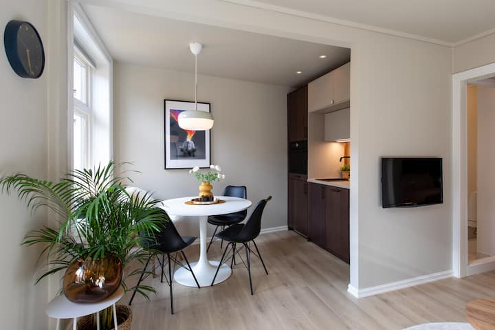 Cozy Flat In Historic Lane - Bergen