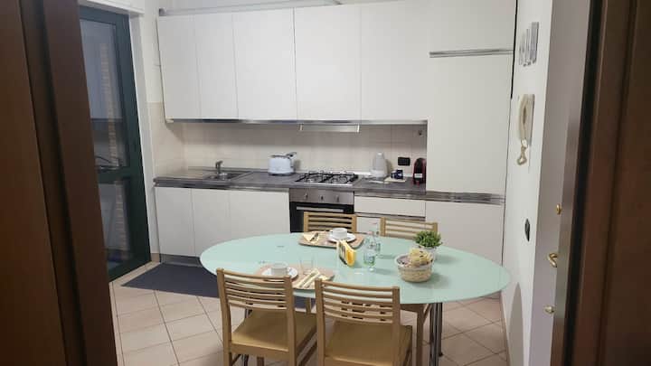 App. 27-[parking Privé]studio Confortable - Cologno Monzese