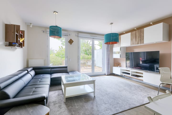 ÉLégant Appartement Avec Terrasse Pour 4 - Gennevilliers