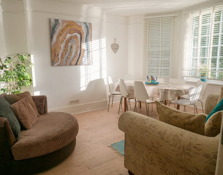 Entire 5 Bedroom Comfortable House In Eastbourne - Eastbourne