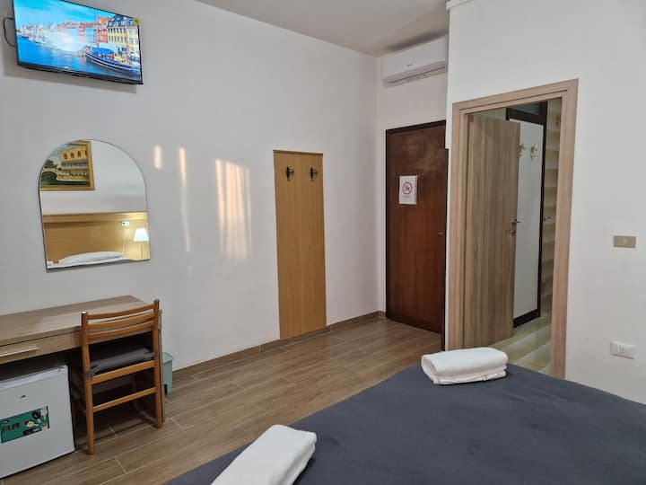 Deluxe Double Room With Private Bathroom - Mestre