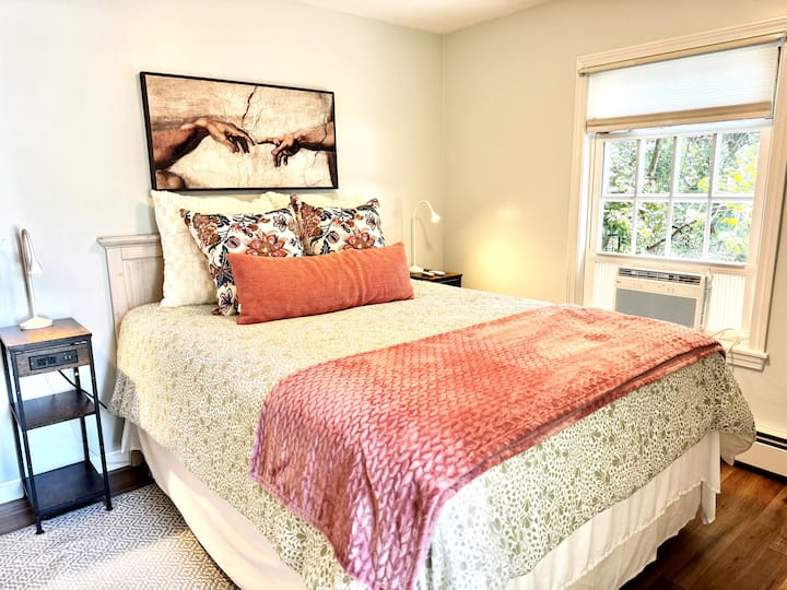 Relaxing Cozy Getaway - Leominster, MA