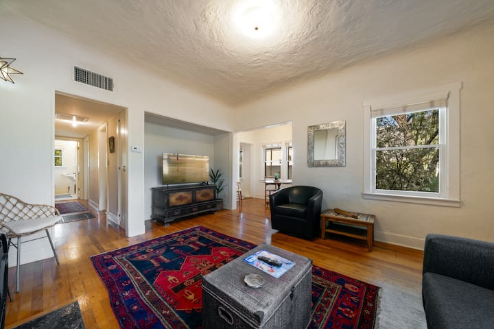 Charming | Sam Hughes | 1 Br 1 Ba | Outdoor Dining - Sonora