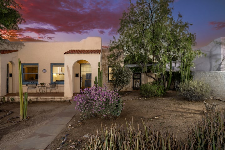 Charming | Sam Hughes | 1 Br 1 Ba | Outdoor Dining - Tucson, AZ