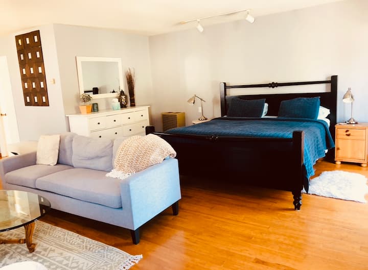Inspiring Ocean View Studio In La Jolla - San Diego, CA
