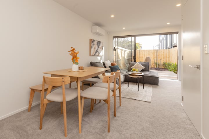 Luxury Designer Home | 3 Bed, 3 Bath - Christchurch