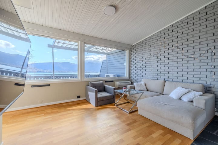 Modern Townhouse With Fjord View - Ålesund