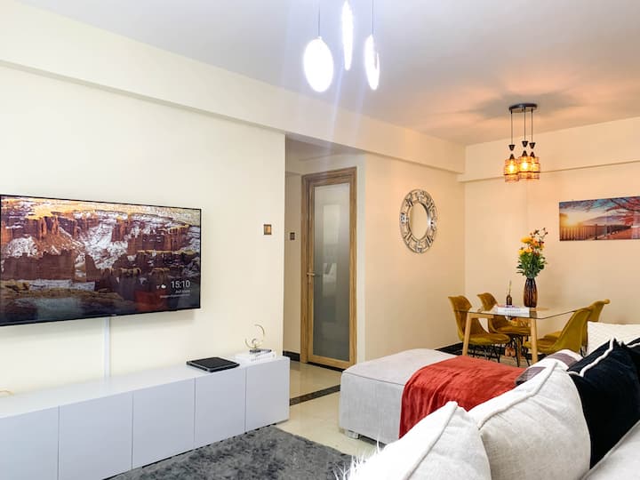 Bedroom In Warm Spacious Apartment In Nairobi - 奈羅比