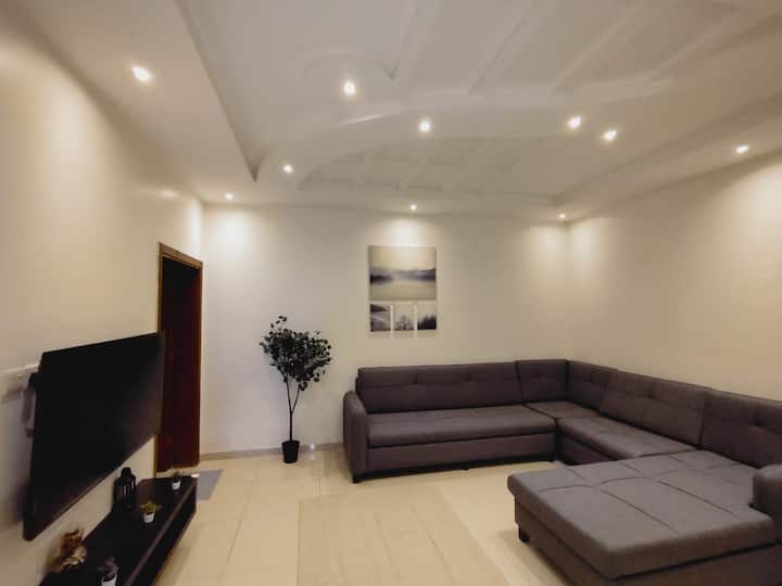 Comfy Apartment For 9 Persons Families  Friendly - Jeddah