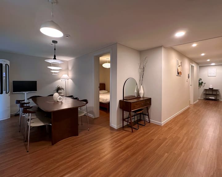 [Officially Licensed]명동역4min/3room/4bed/2bath - Seoul