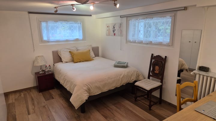 Chambre Sdb, Wc, Tv Privatifdisneyland à 30' - Champigny-sur-Marne