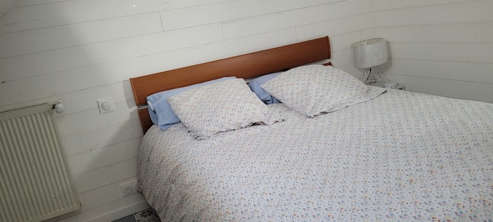 Chambre Indépendante Sous Comble - Fougères